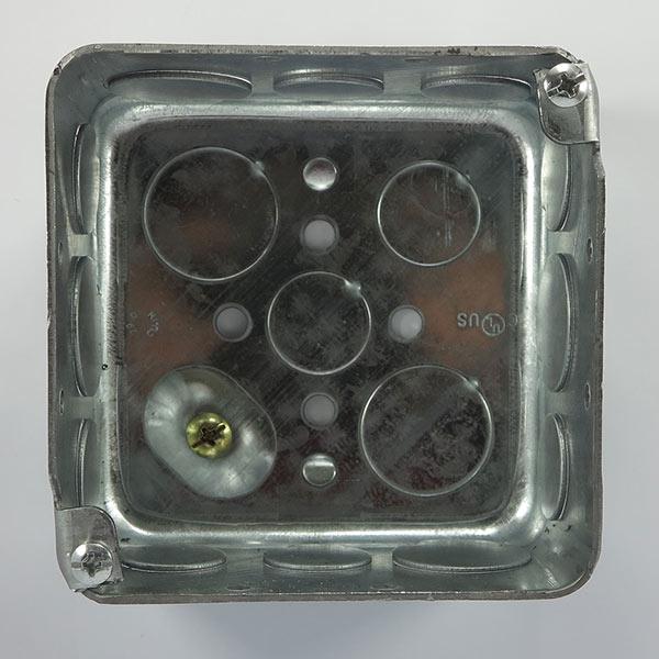 Colono Construccion - CAJA EMT CUADRADA DOBLE FONDO 1/2 Y 3/4 UL